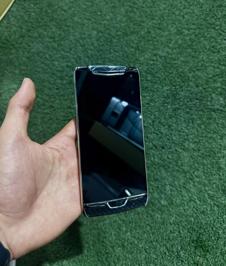 Vertu Limited Edition