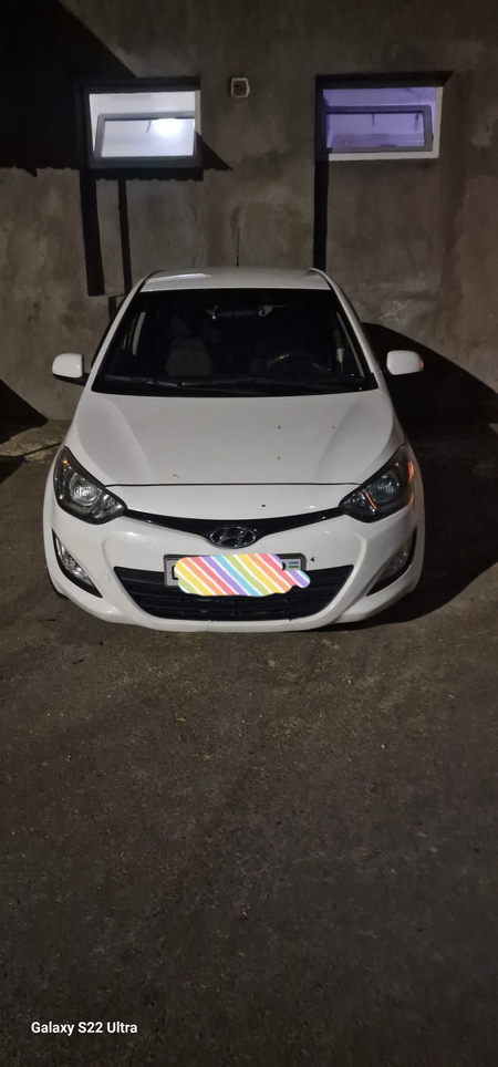 Продажа машина HYUNDAI  i20 механика