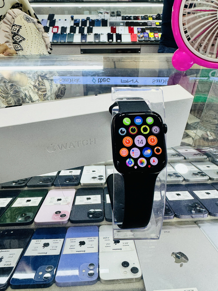 Apple watch 7/45 black ideal