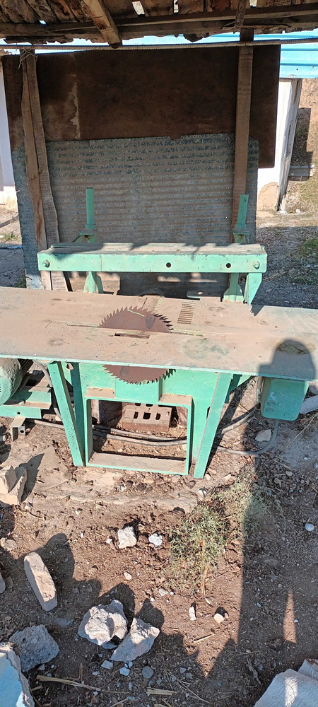 Stanok serkulyarka sotiladi