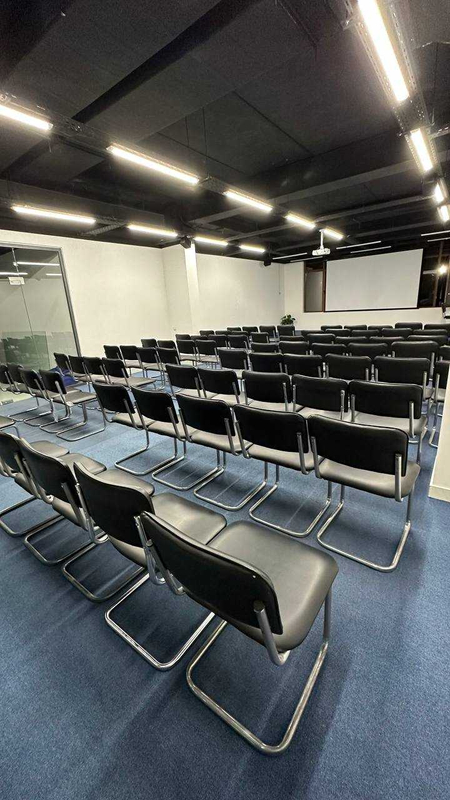 Сдаем конференц зал в аренду