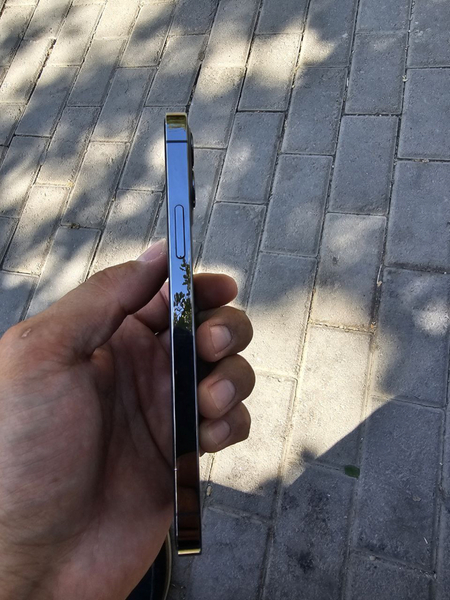 IPhone  12   Pro