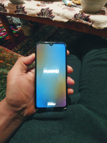 Huawei y6s 600 000