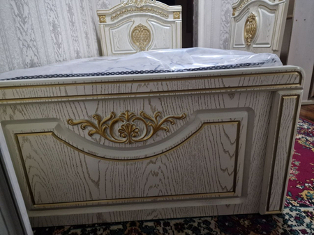 Продаю две абсолютно новые одно спальные кровати с матрасом