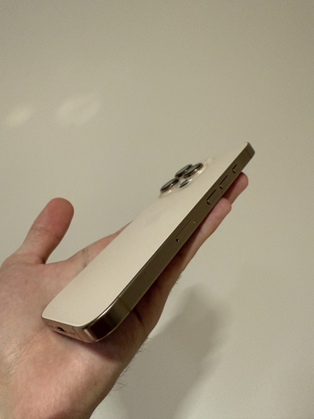 Iphone 16 pro 256GB DESERT TITANIUM