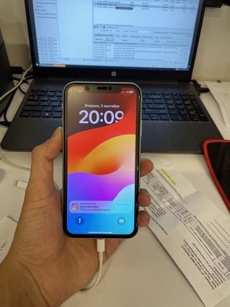 Iphone XR 64 gig