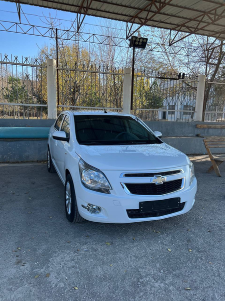 Cobalt avtomobili