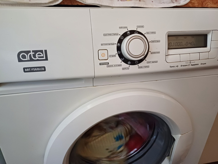 Продам стиралку автомат Artel 6 kg