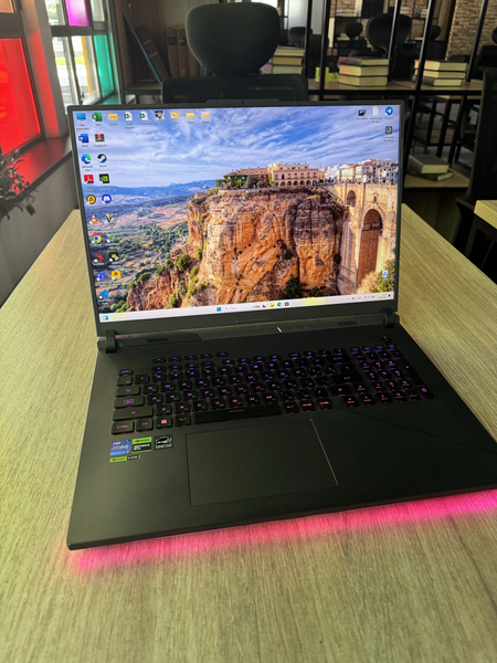 Asus Rog Strix B/U