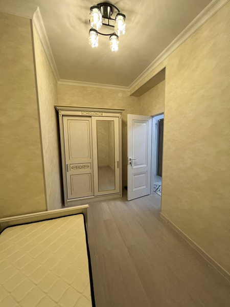 drujba novostroyka
4 hona
3 etaj
8 etajli
lift bor

100m2

1000$