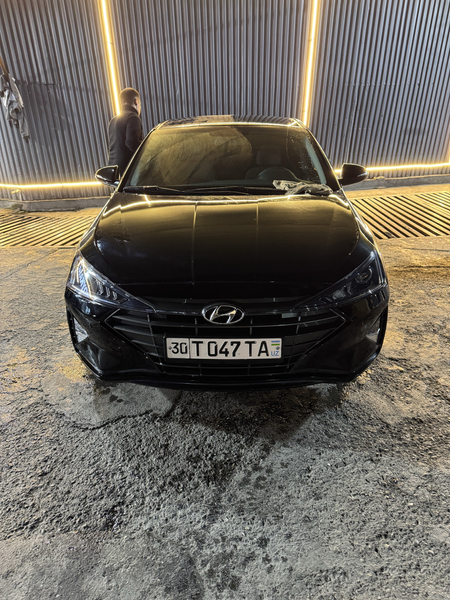 Hyundai Elantra 2020