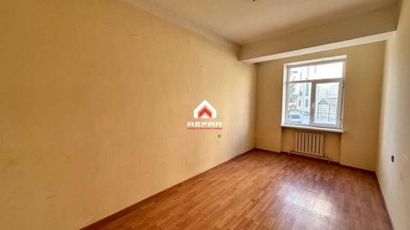 3 xonali kvartira sotiladi. e'lon id:257896