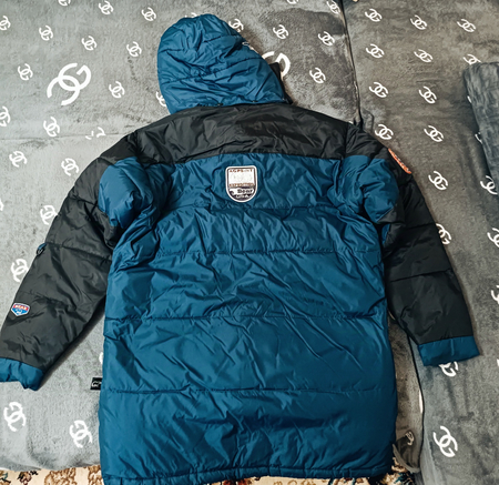 Продам мужской пуховик BEAR USA