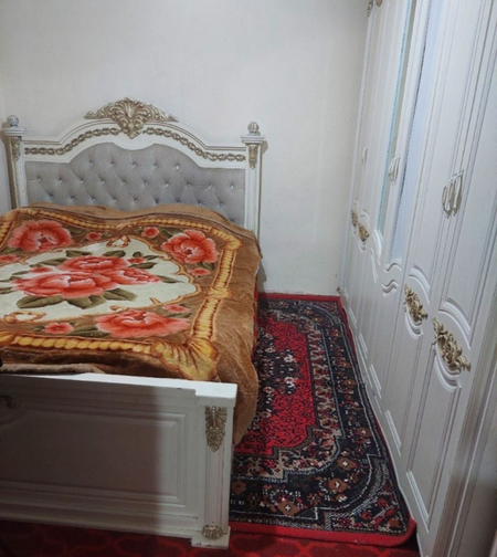 Toshken tumani Abduraxmon 2 sotik 3 xona