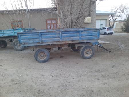 Traktor t28 sotiladi