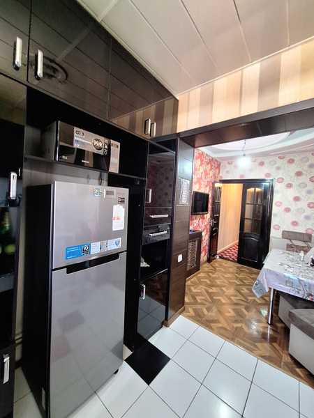 谷 129697 谷 Algoritm 30 mavzeda kvartira sotiladi 3/4/4 80 м²