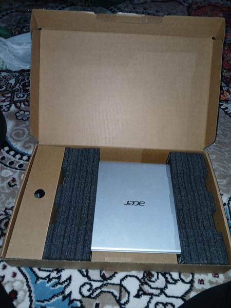 Noutbuk acer yangi