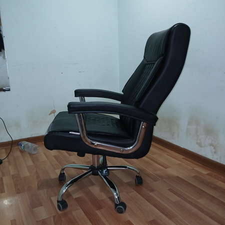Ofis uchun kreslo