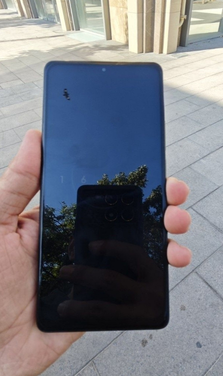 Poco f5 sotiladi 12/256gb