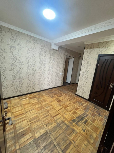 Х.Алимджан Продается 2 комнатная квартира Дархан Мирзо-Улугбек