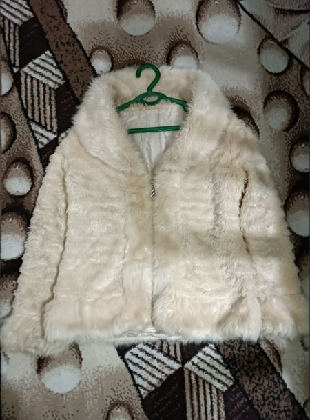 Продаётся женские куртка