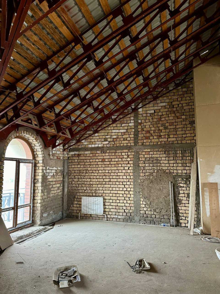 срочно продам квартиру дуплекс 178,5 м2 (id1038)