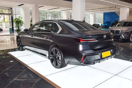 Gonzo Motors Samandar BMW i7 eDrive