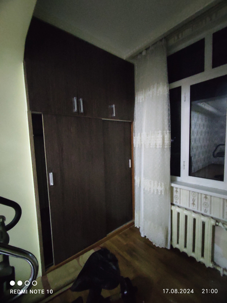 Кора Камиш 1/3 да 2 хона 1 этаж сотилади