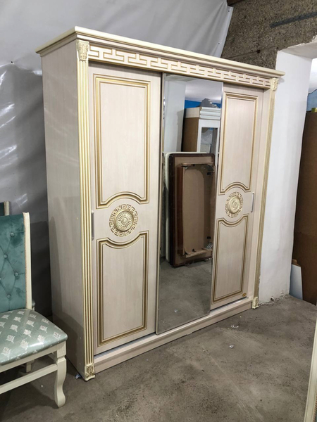 Shkaf versage mdf 100% seh narxida