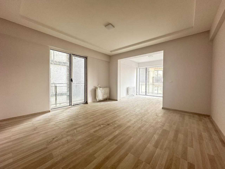 谷 130251 谷 Yakkasaroy tumanida kvartira sotiladi [85 м²]