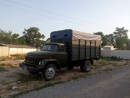Zil 131 ural mator