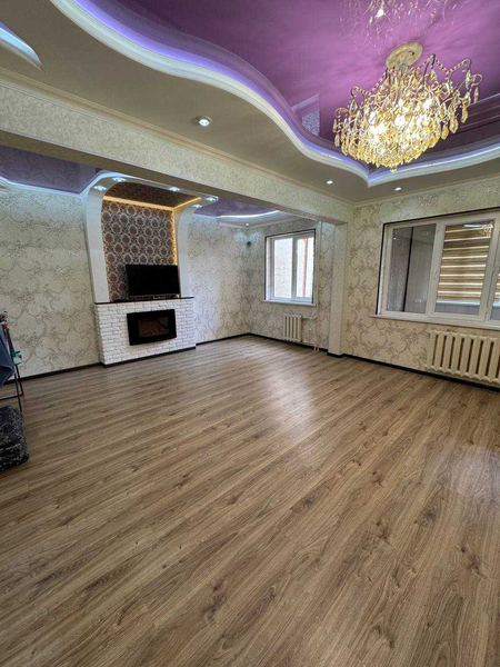 Продается квартира на Карасу 2 92м2 3в4 комнатная Средний ремонт