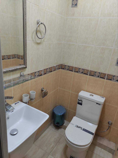 м.Буюк Ипак Йули Буз Базар 3-комнатная 4/5 86 м² кирпич после ремонта