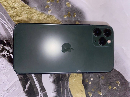 продам iPhone 11 Pro