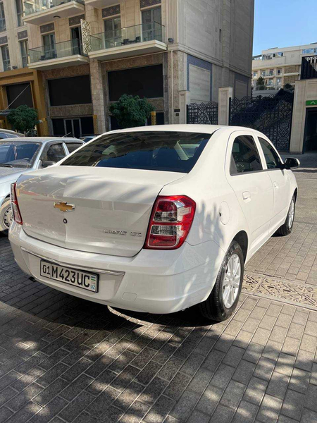 Chevrolet Cobalt Белый (Oq Rang) A / T 2024 год пробег 100 км