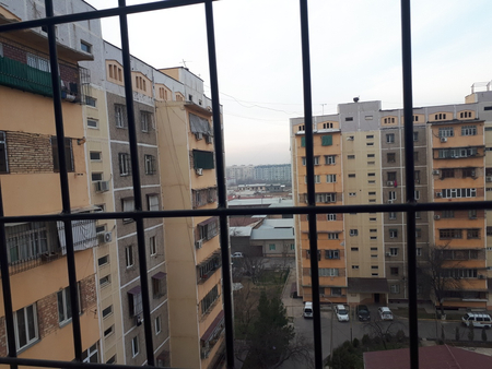 Kvartira sotiladi 9 etajli