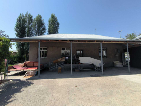 Продается участок в Кибрай Hovli sotiladi 4.75 sotix Qibray, Qiziltu