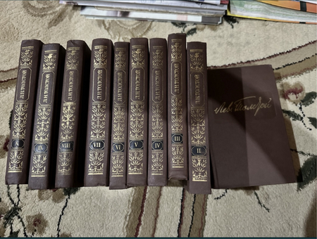 Книги в ассортименте