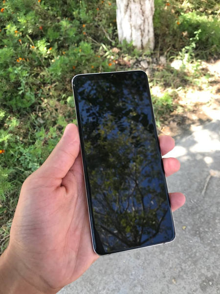 Samsung galaxy a82