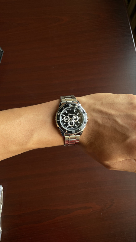 Продаются часы типа Rolex