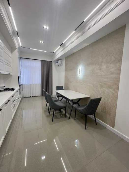 Удобная 2 комнатная квартира в Royal House, Шота Руставели
