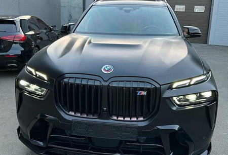 Капот BMW X7 Renegade Design