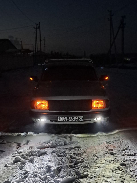 Gaz 31029 volga sotiladi
