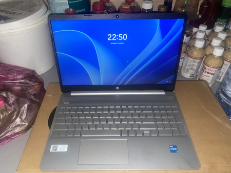 Ноутбук HP  Core i3-1215 DDR4 8gb 256gm