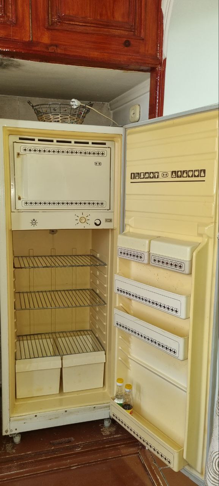 Продается холодильник