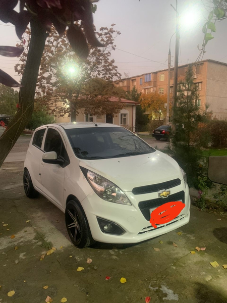 Продаю спарк в хорошем состоянии