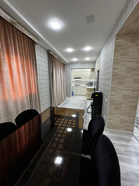 3 ком/2/4 кирпич площадь 80м2. Метро Ойбек