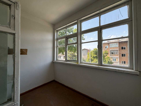 Продам 1 комнатную на Рисовым (НБ159217)