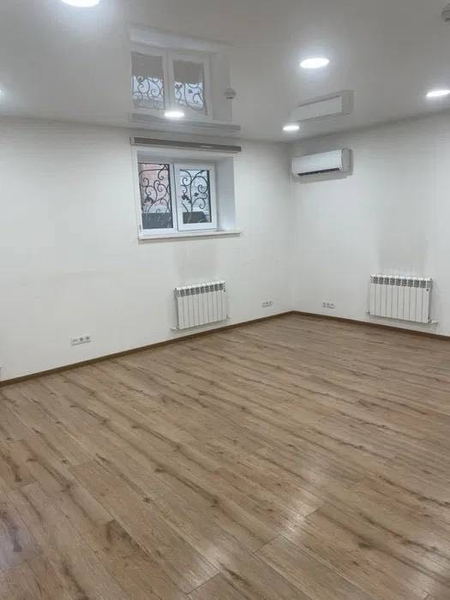 Массив Эльбек МКАД цоколь в новостройке 150м2