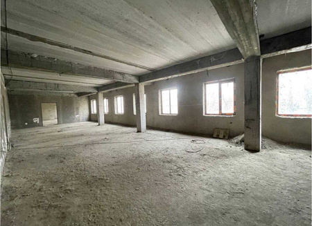 Продается здание на Чиланзаре